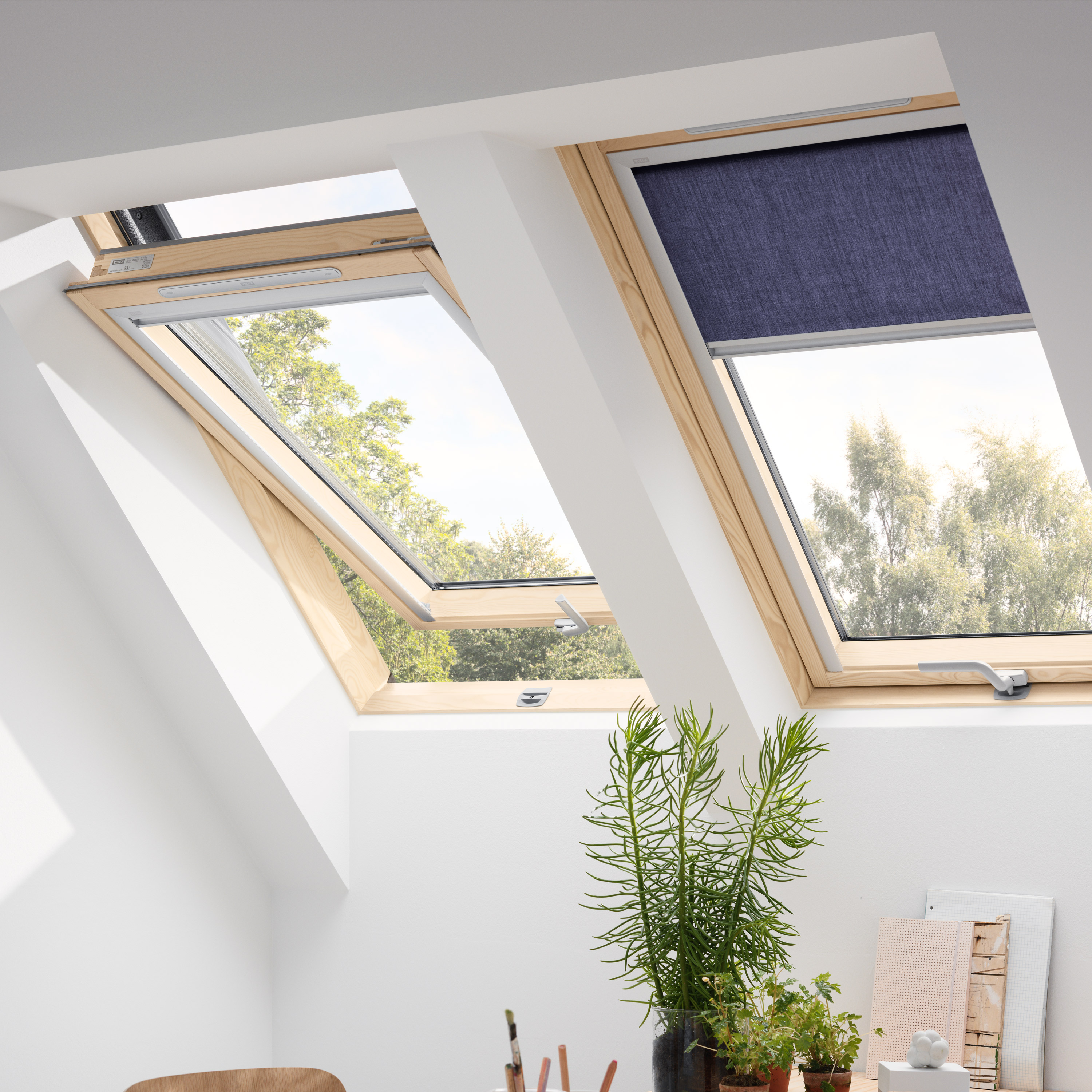 VELUX Schwingfenster GLL MK04 1061B Holz, Griff unten, 3-fach ...