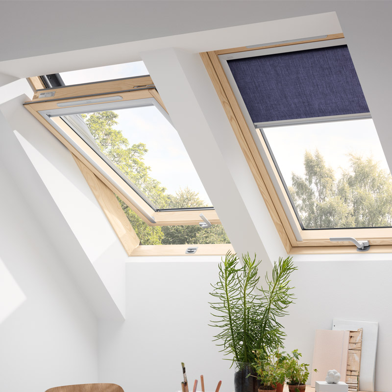 VELUX Schwingfenster GLL MK08 1061B Holz, Griff unten, 3-fach ...